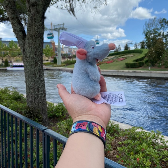 Disney | Toys | Disney Epcot Ratatouille Remy Shoulder Pal | Poshmark